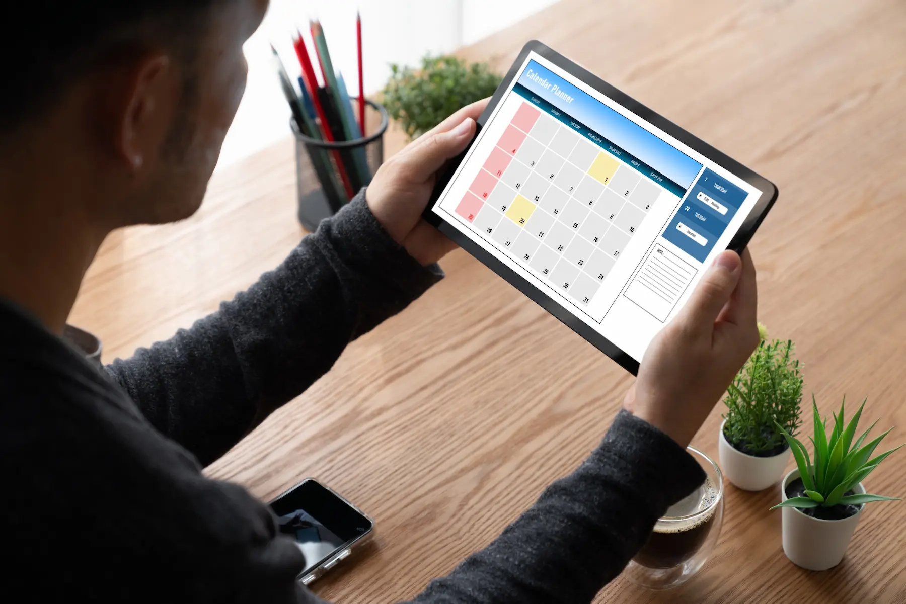 Macam Aplikasi Absensi Karyawan yang Wajib Kamu Tahu